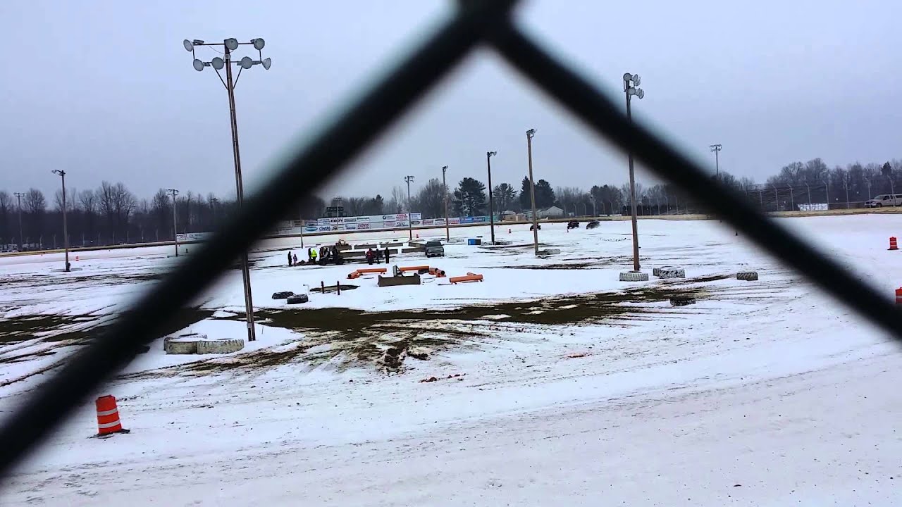 Sharon speedway sxs snow race 1-24-15 - YouTube