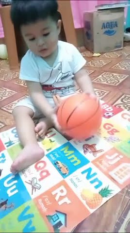 belajar membaca #baby #cutebaby #membaca #14bulan - YouTube