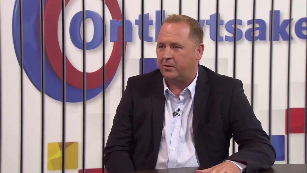 Ontbytsake Interview with Mzansi Wealth CEO, Zach Engelbrecht - YouTube