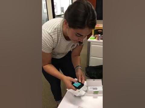 Dexcom G6 Insertion + Unboxing LIVE - YouTube