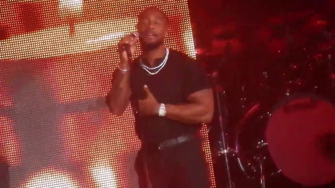 'The Full' Tank - "Dirty" (LIVE) - YouTube