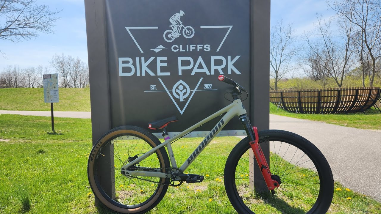 Cliffs bikepark in Cleveland Ohio 4-17-2025 - YouTube