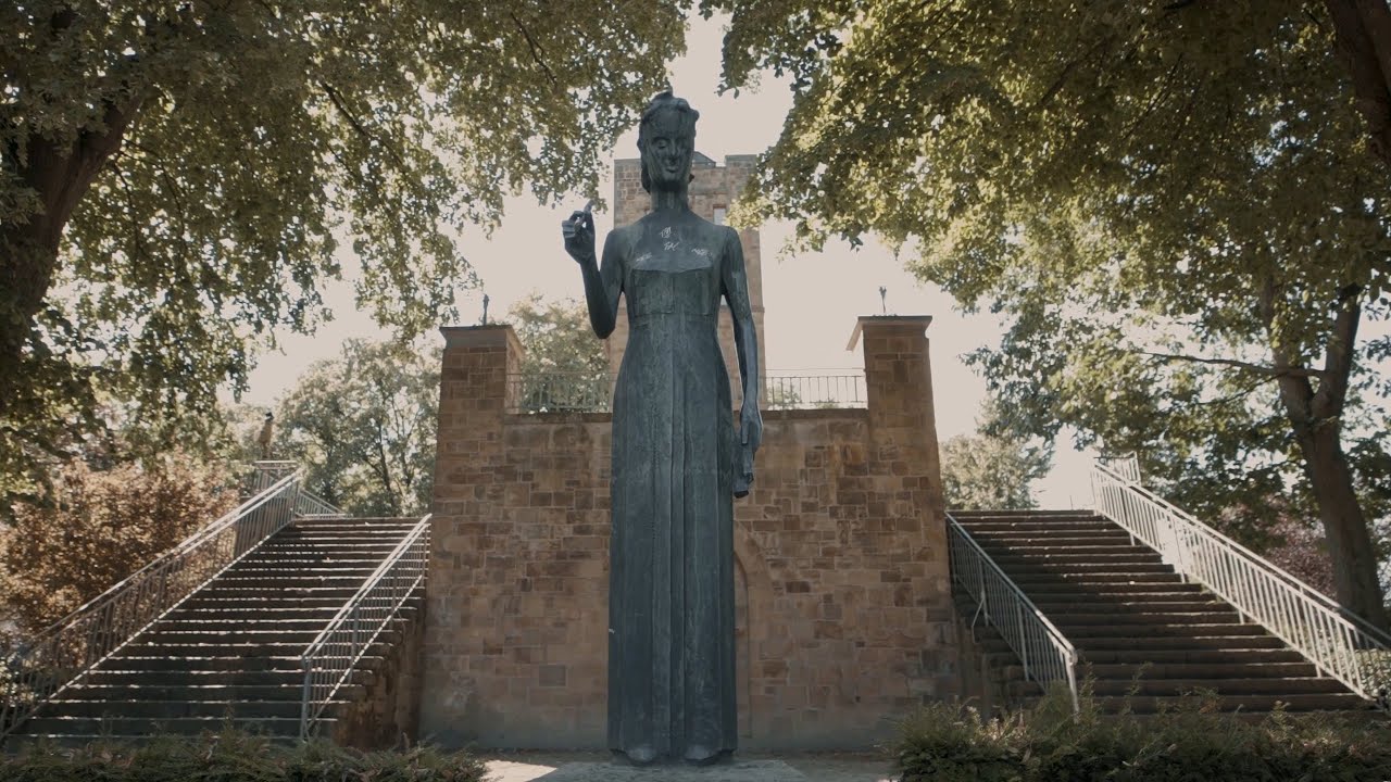 Julien Boss - Kein Pardon (prod. by davee x Spirit) - YouTube