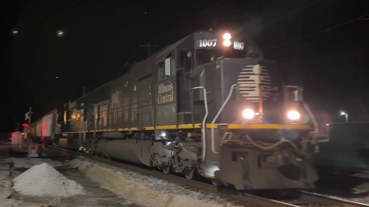 IC Deathstar SD70 Duo! Illinois Central 1007 & 1038 Lead Grain Train ...
