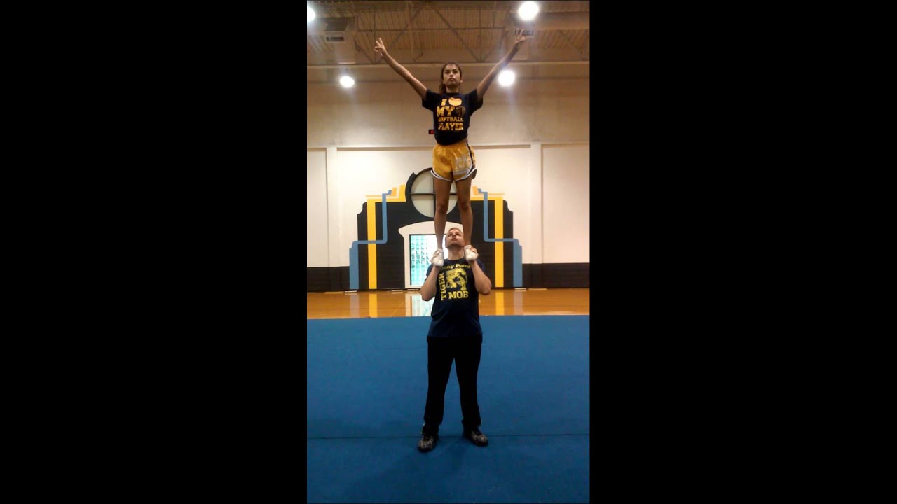 Coed cheer stunt toss to hands then extension!! - YouTube