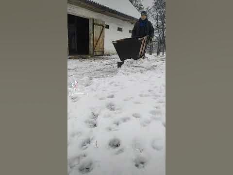 Садова Тачка з Ковшом - YouTube