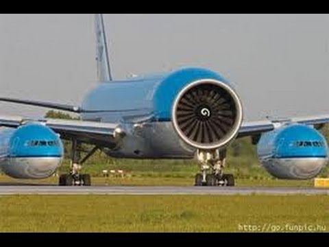 Strange Planes 2 gilisses - YouTube