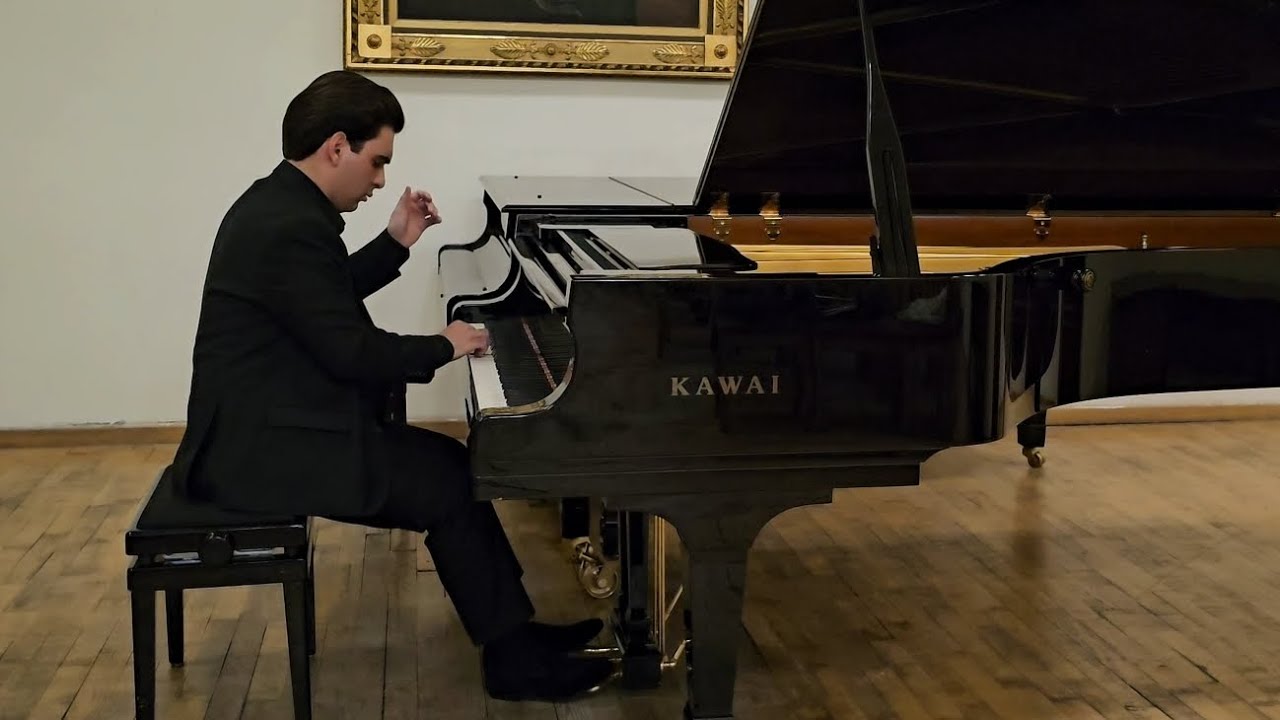 Rossini/Ginzburg- Figaro's Cavatina "Largo al factotum" from opera The ...