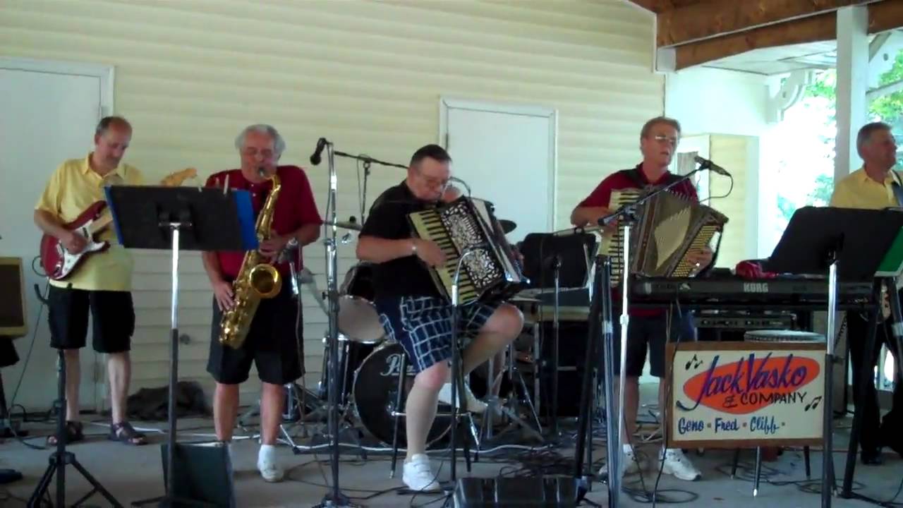 Joe Fedorchak, polka-WALTZ July 08, 2010, with Jack Vasko - YouTube