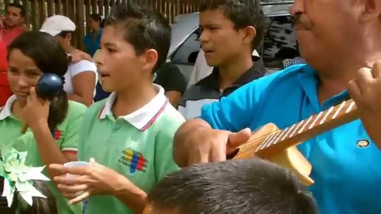 ALTAVOCES - Coro Venezuela Siempre - YouTube