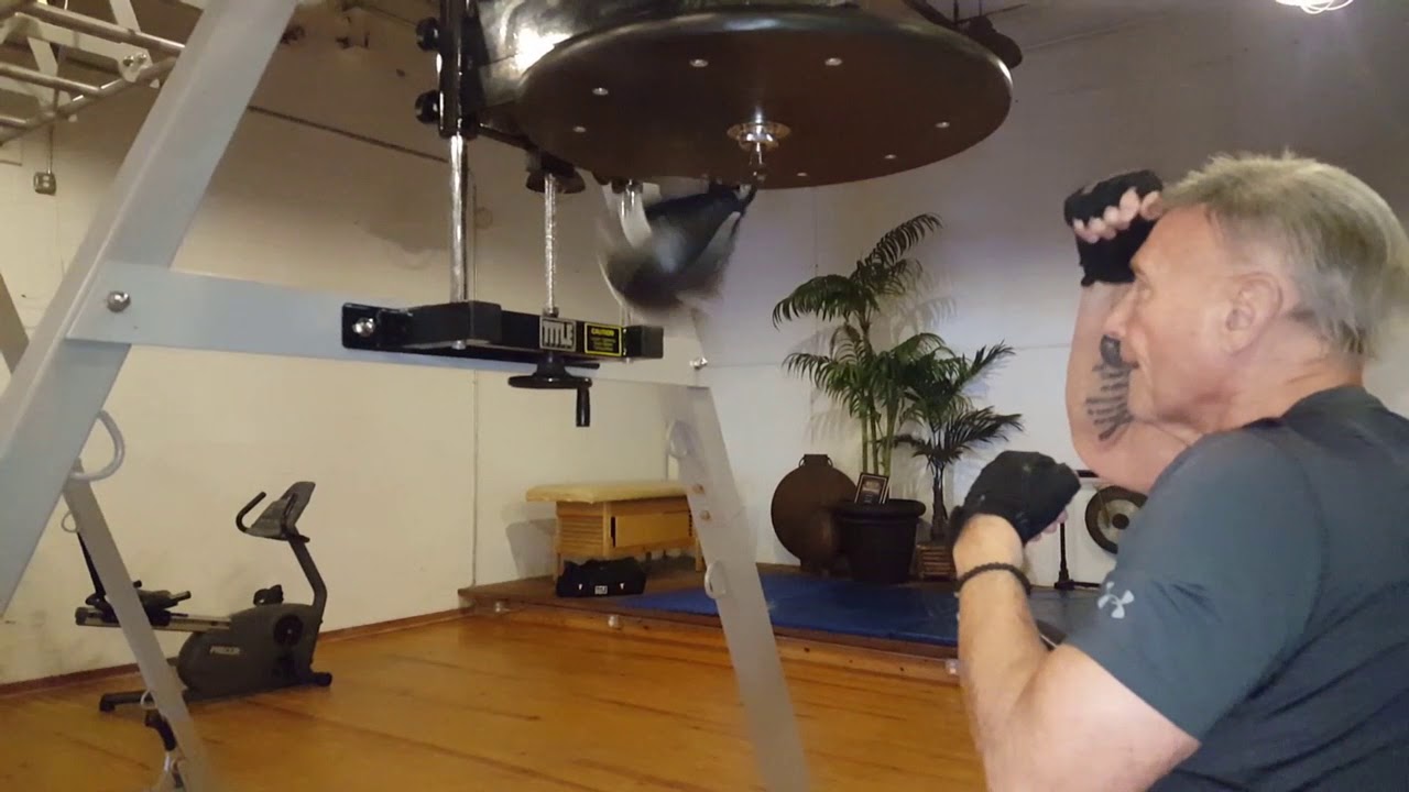 4TH WEEK ON THE SPEED BAG - YouTube