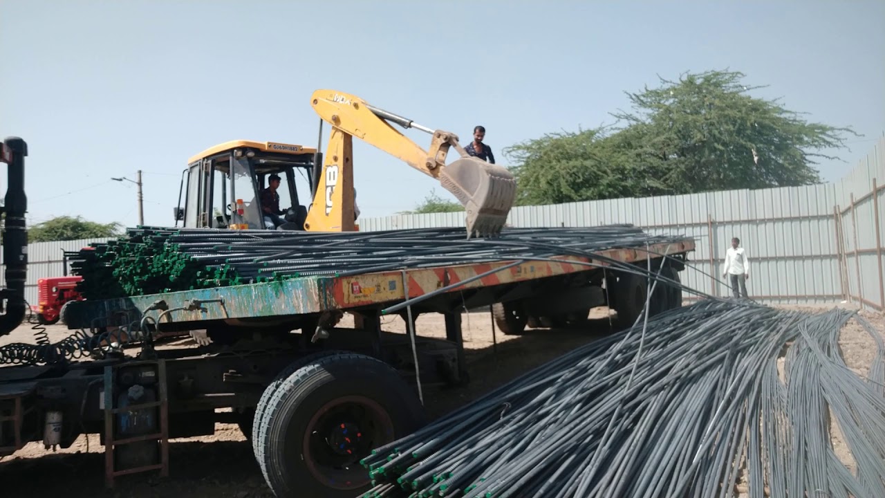 Jcb unloading steel bars #fieldwork #civilengineering - YouTube