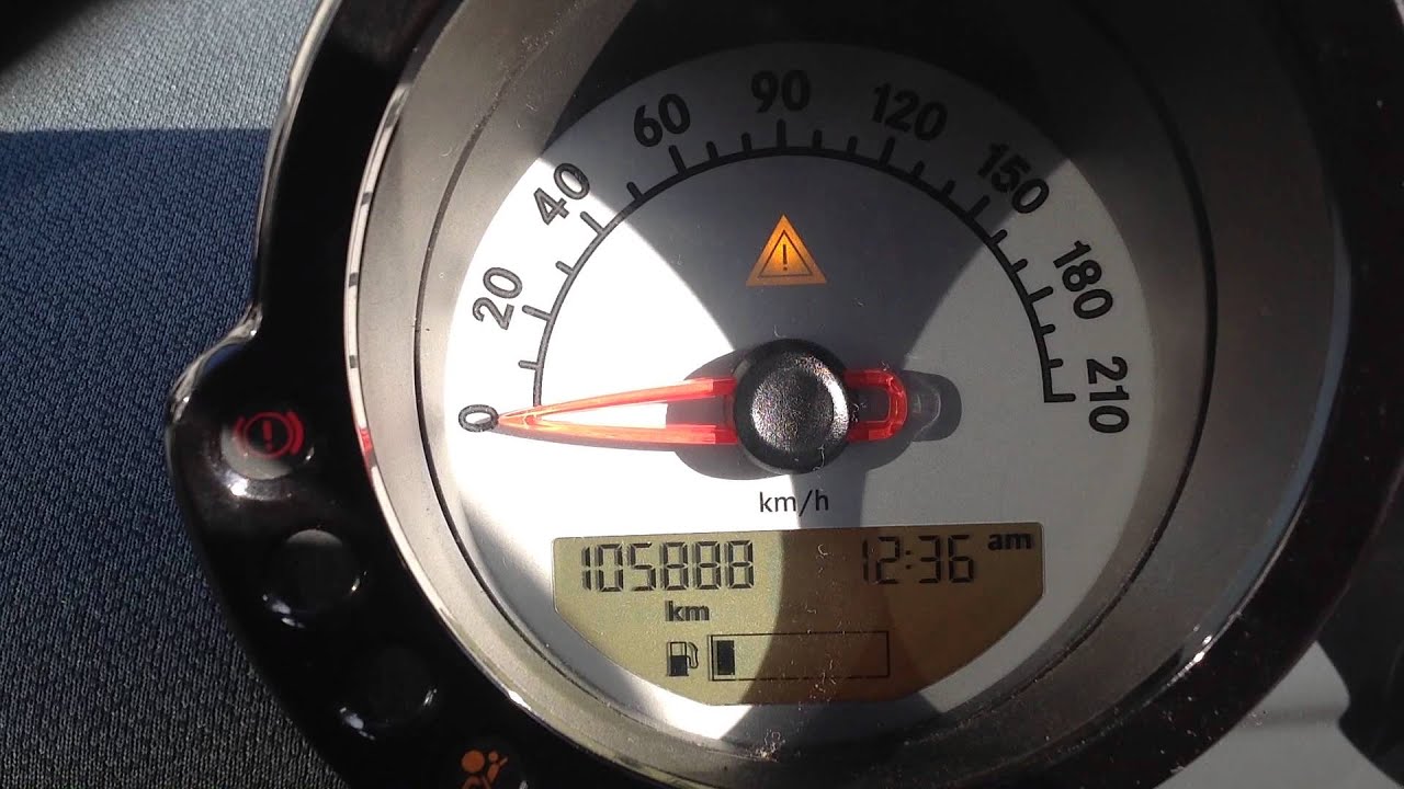 Smart ForFour won't start - YouTube