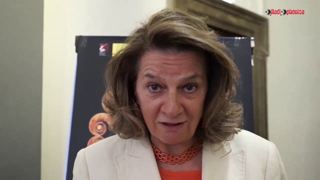 Anna Calabro | Amici della Musica - YouTube