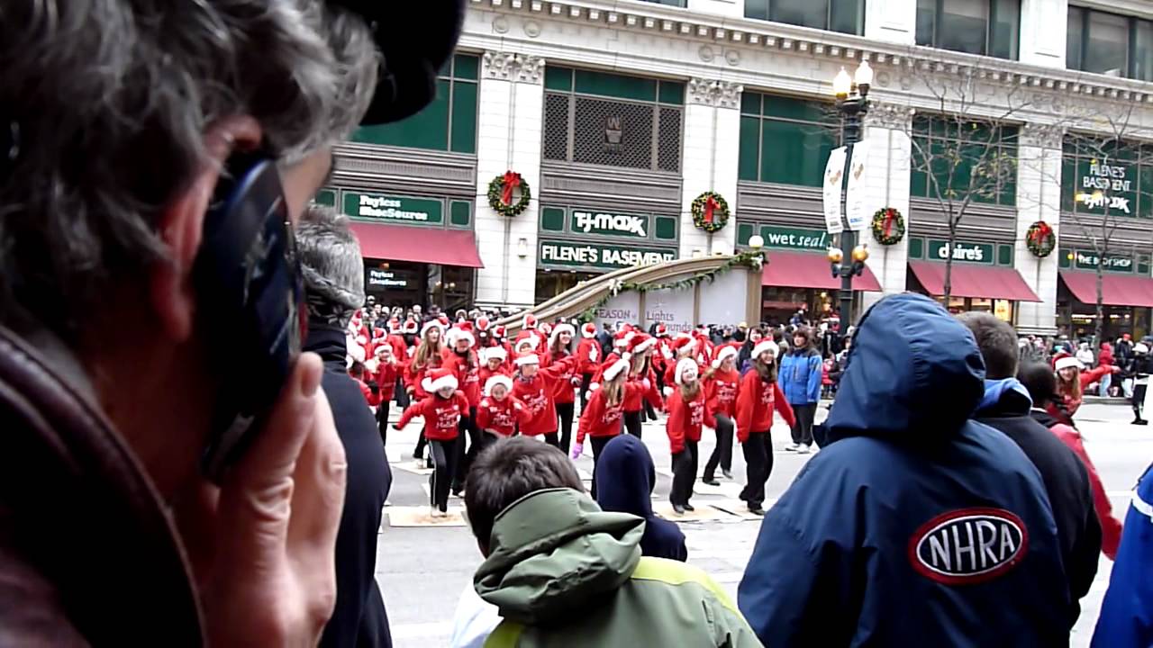 Tap Dancing_Thxsgvg Parade Chicago - YouTube