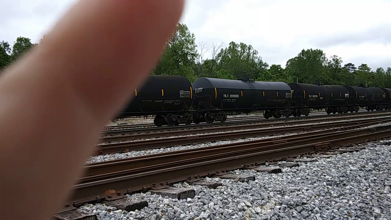 NS*8100 NKP, NS 7219 SD80MAC & NS 9879 depart Emory gap TN 5may19 - YouTube