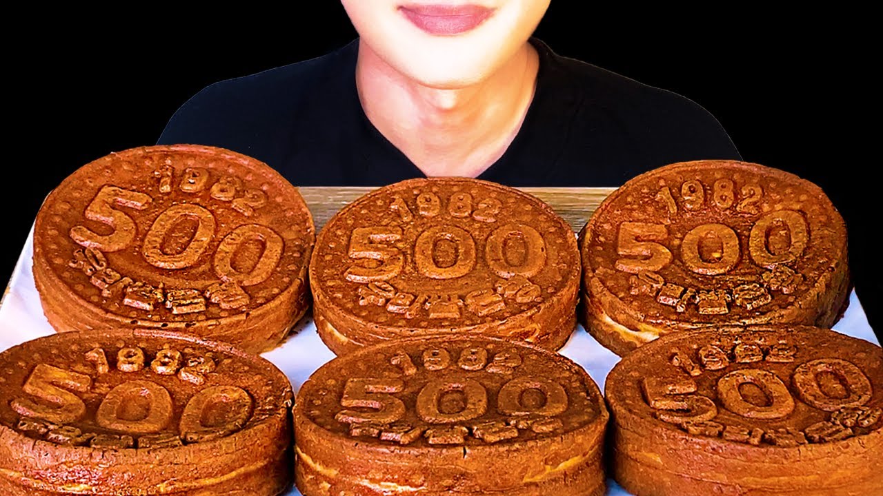 SUB) 🪙 오백원빵ㅣ ASMR MUKBANG ㅣ Korean 500 won coin-shaped bread - YouTube