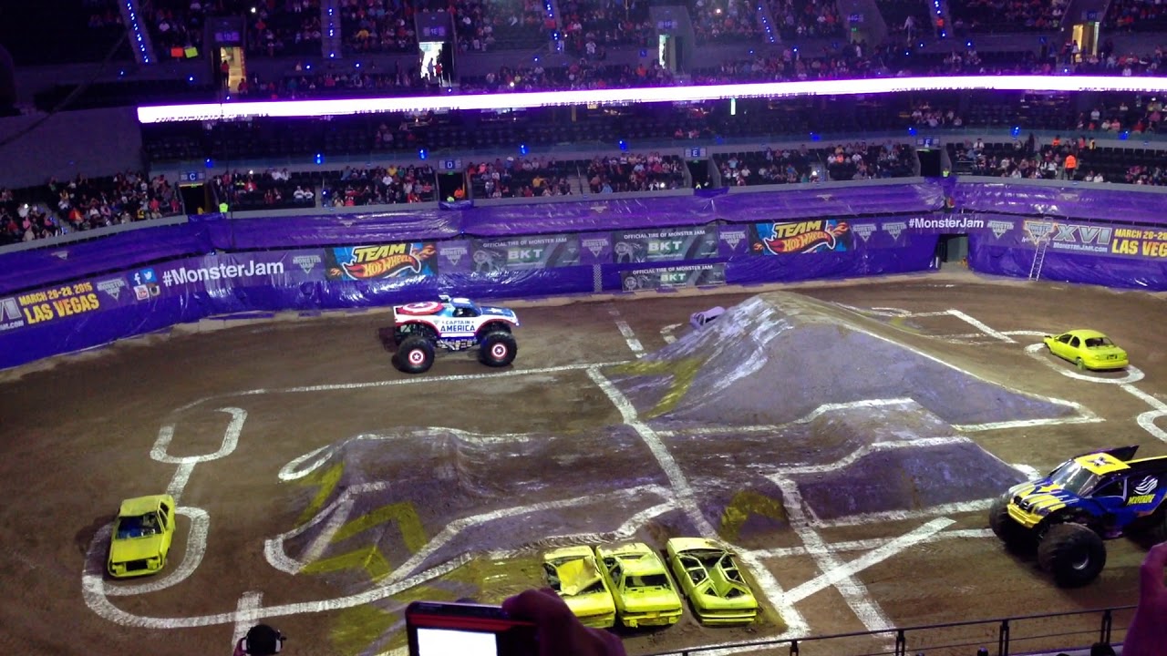 Monster Jam Arena CDMX Mexico Sep 2014 | Darkusxx - YouTube