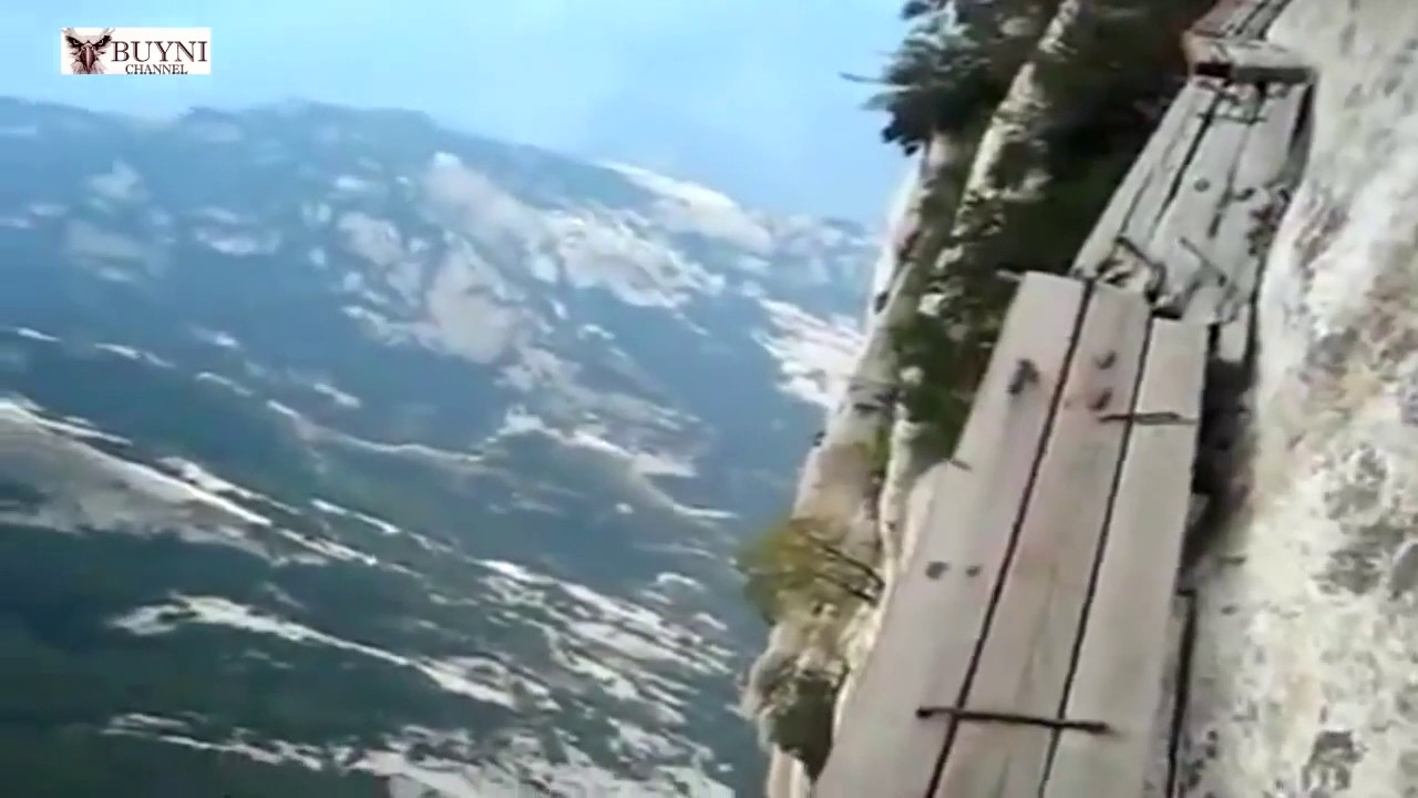 The Scariest Path In The World China - YouTube