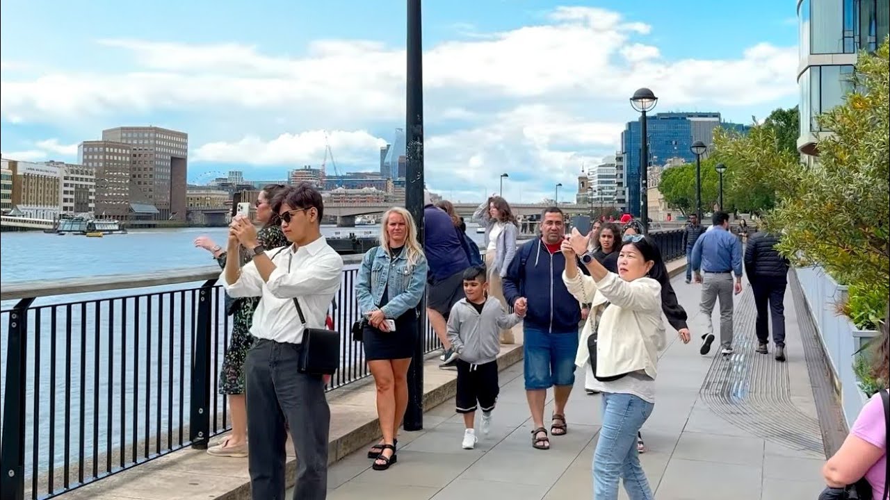 London, England - Summer Walk in 4K 60FPS - 4K HDR Walking Tour - YouTube