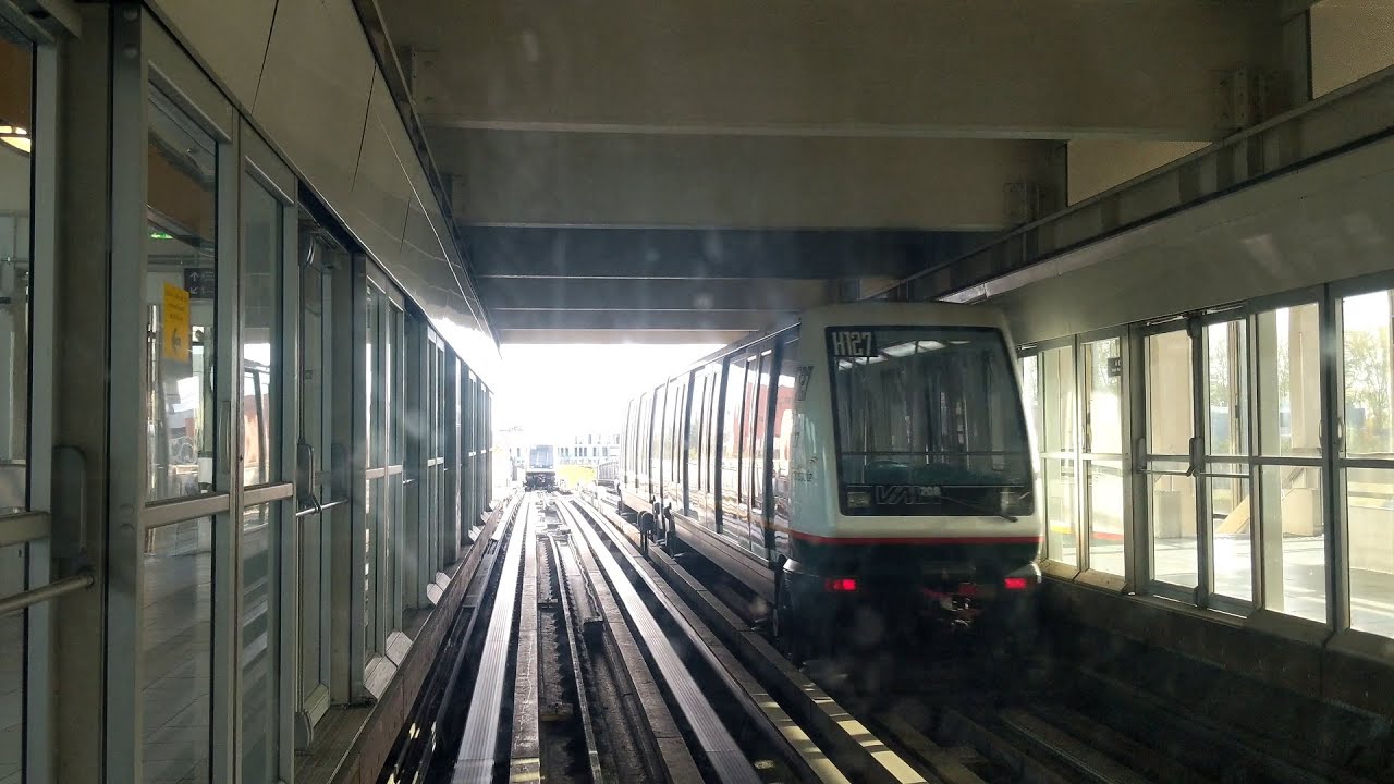 Perfect view of Driverless & Automatic Metro (Lille Metro) - YouTube