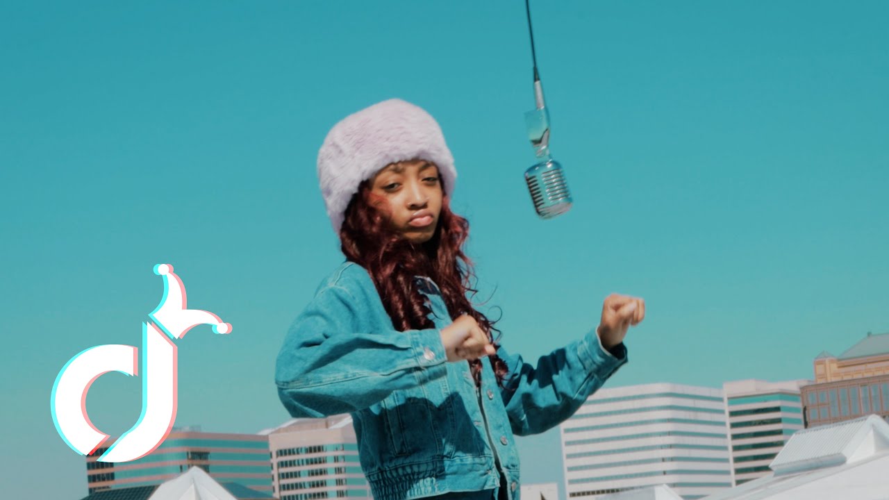 MEELA - WISHING | Live Mic Performance(Shot by:@creativejoker ) - YouTube