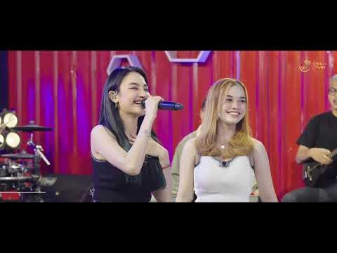 ARLIDA PUTRI FEAT AJENG FEBRIA ANAK LANANG Official Live Music Video - YouTube