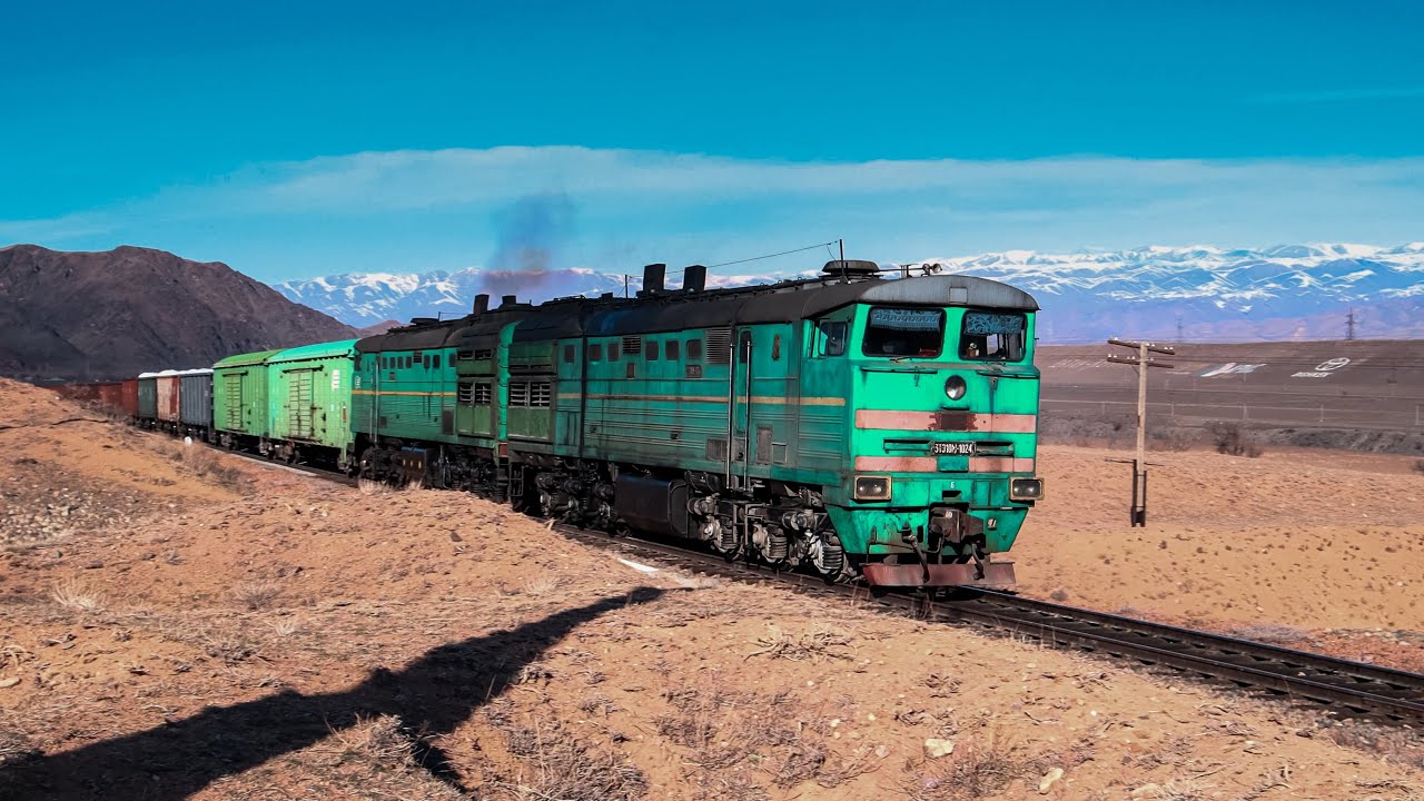 Diesel Locomotive 3te10m 1024b 2te10v 4672a Is Going To Storm The Boom Gorge 1 4 Youtube