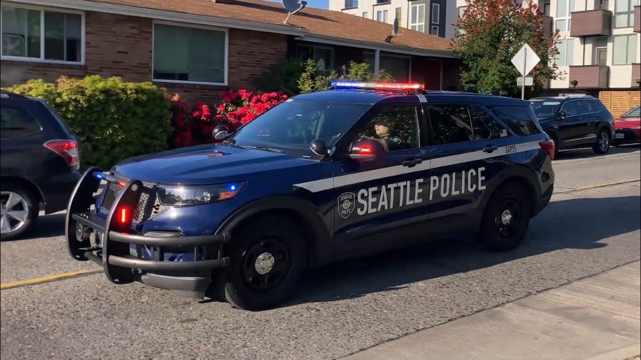 Seattle police responding x3! - YouTube