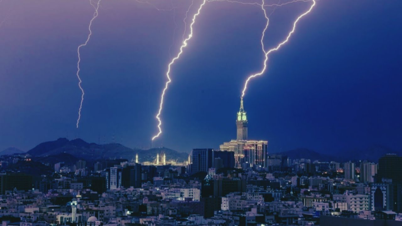 🔴 Live Heavy rain and lightning in Makkah 🌧️⚡️#makkahlive #raininmakkah ...