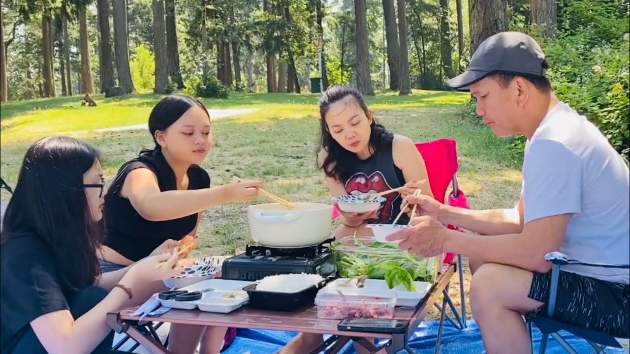 Camping For One Day! Eating Hot Pot on a Relaxing Day - YouTube