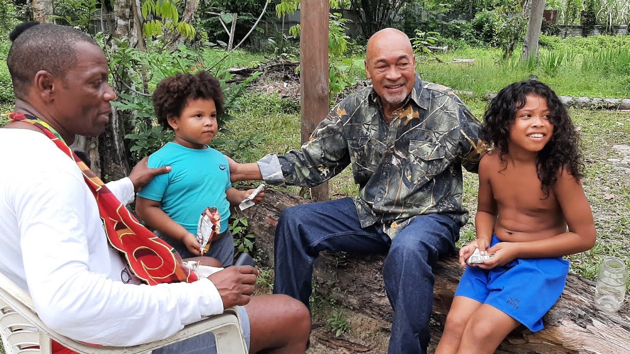 Dhr. Desiré Delano Bouterse bezoekt Akata Kondre 6/8/2021 - YouTube