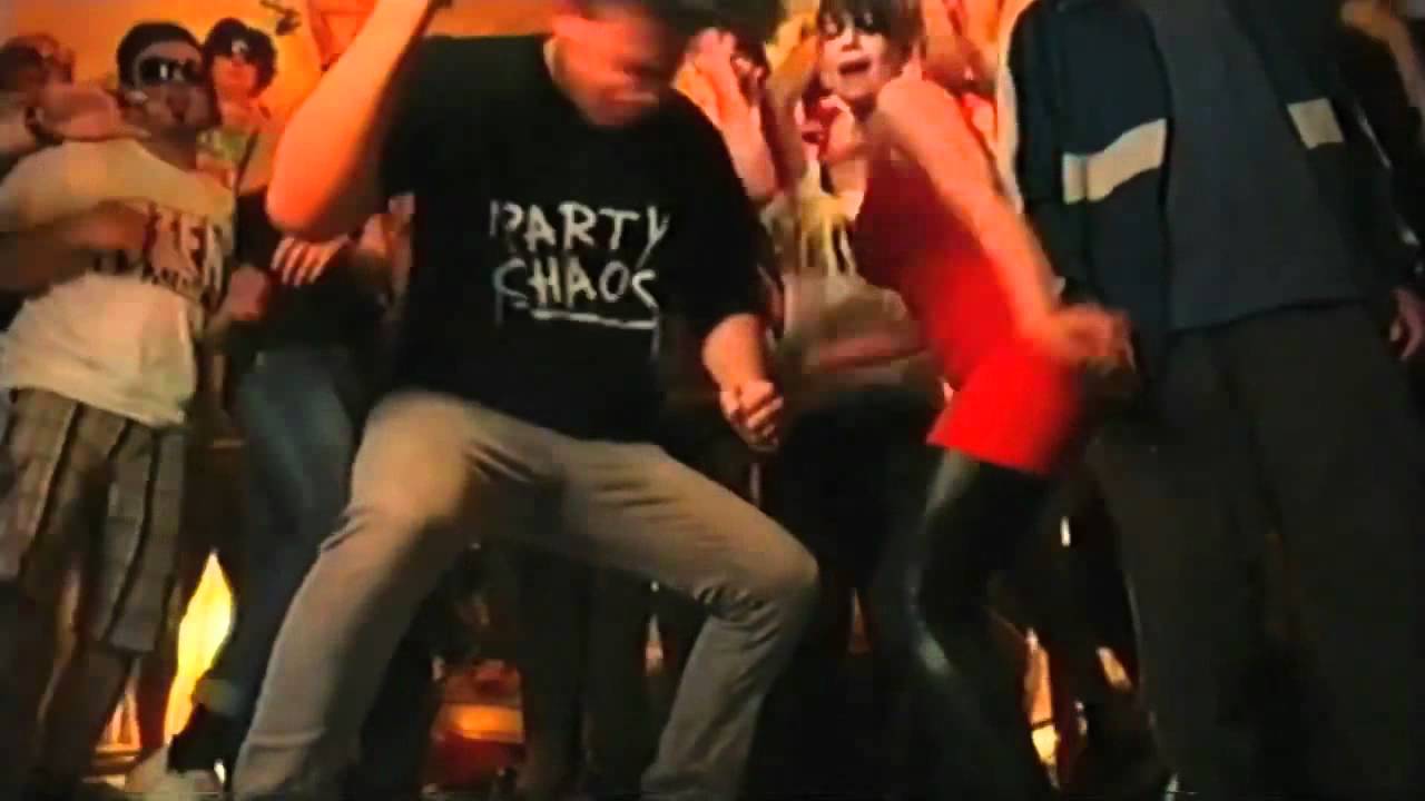 Die Atzen - PARTY CHAOS (Official Video HD) - YouTube