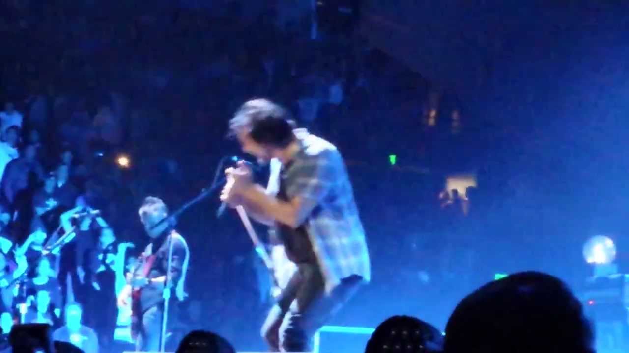 Pearl Jam-Love, Reign o'er Me-Baltimore, MD - YouTube