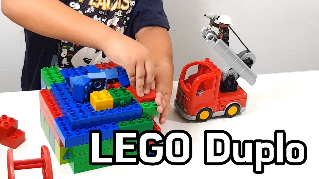 Making and playing with LEGO Duplo - YouTube