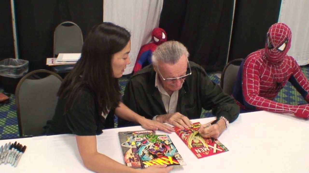 Stan Lee at Pittsburgh Comic-Con 2 - YouTube