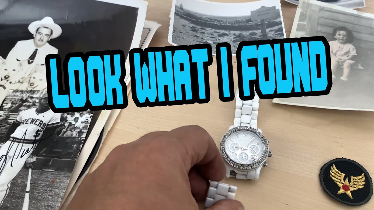 ORGANIZING MY eBAY GARAGE AND FOUND THESE COOL ITEMS TO RESELL #6 - YouTube