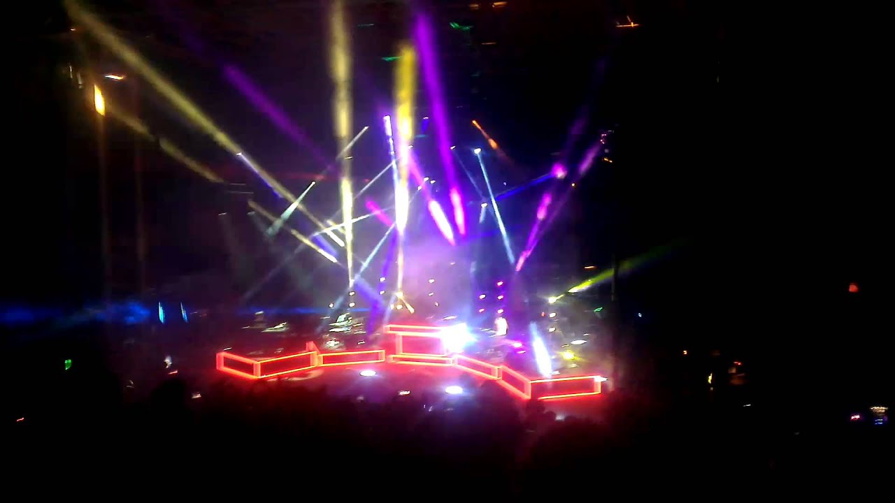 Pretty Lights, Red Rocks, 2014 Live - YouTube