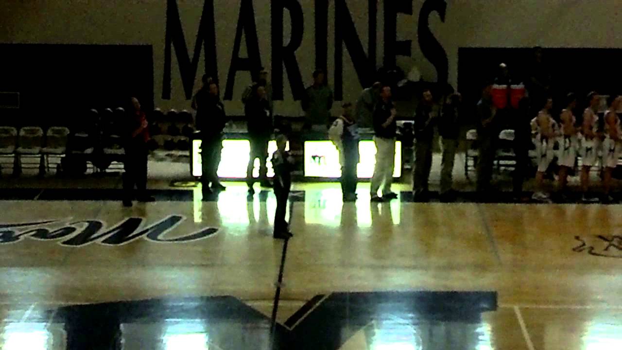 Nevaeh singing the national anthem - YouTube