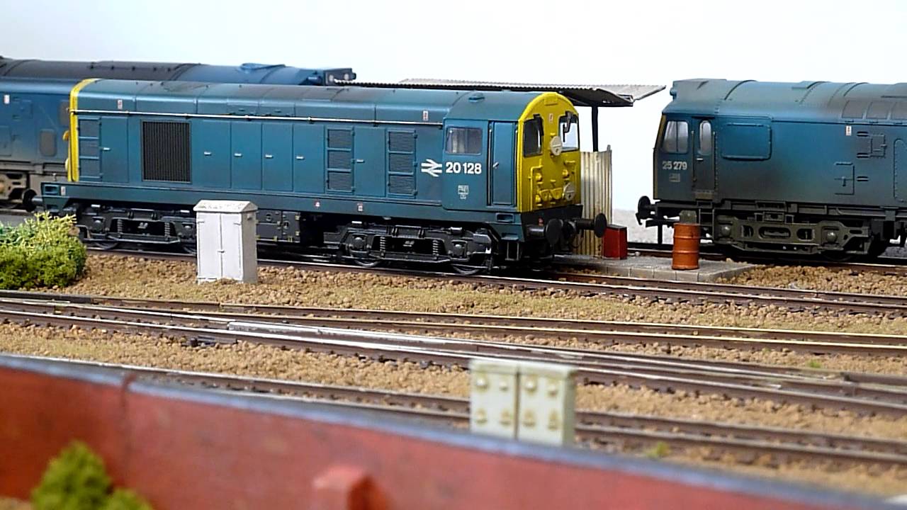 Class 20 start up - DCC sound. - YouTube