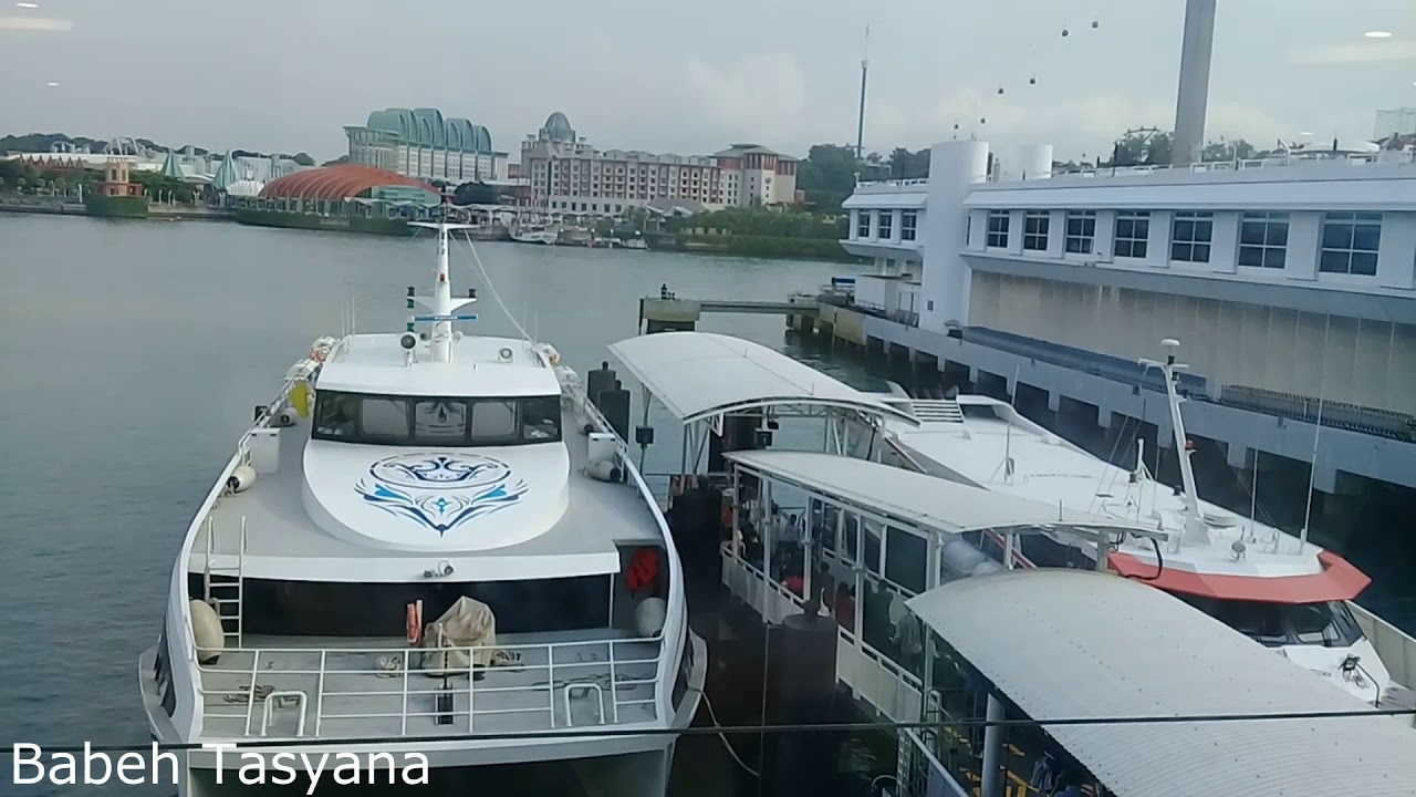 Kapal Ferry di HarbourFront Ferry Terminal Singapore - YouTube