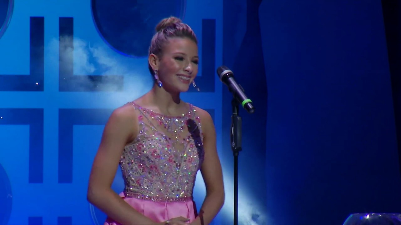 Mia Donato Evening Wear & On Stage Question Finals - YouTube