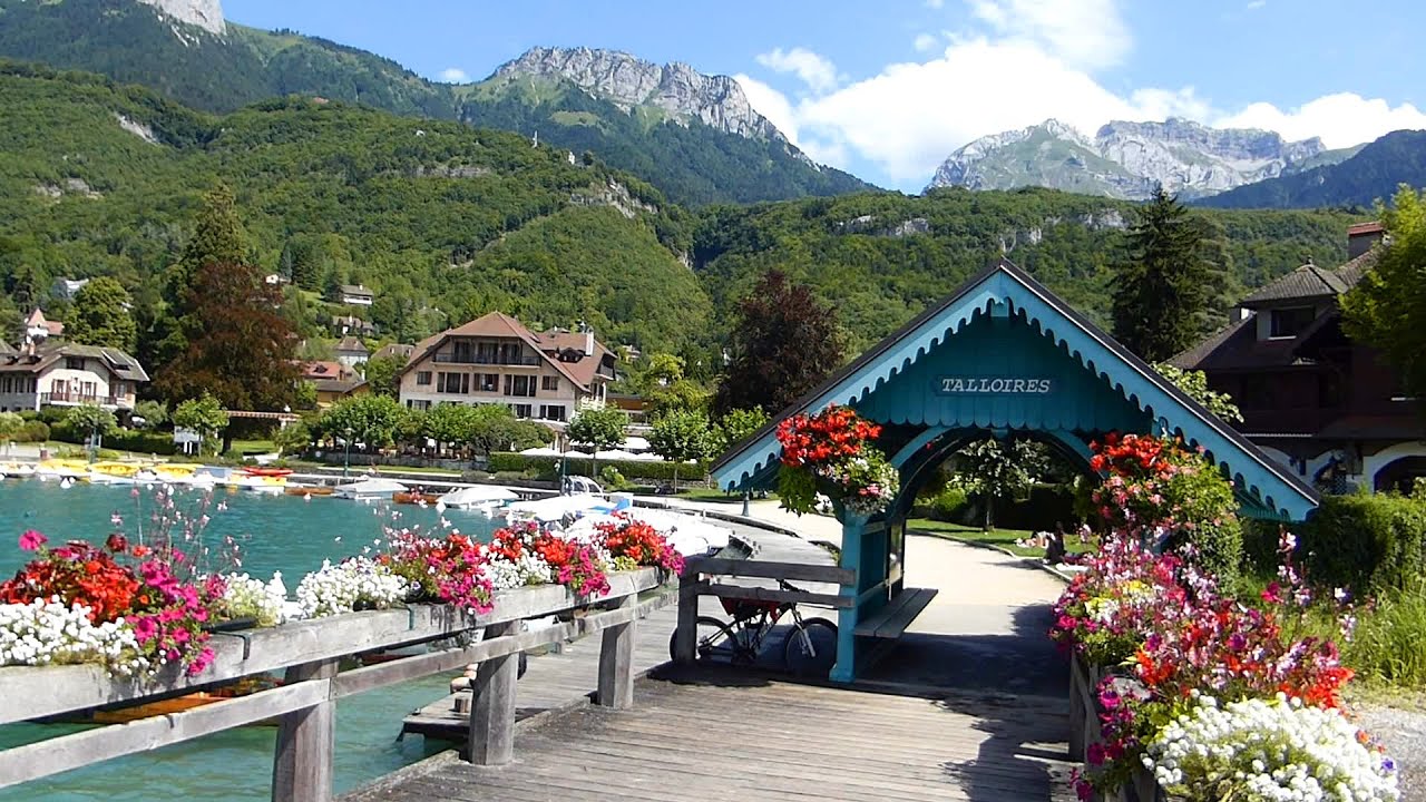 Talloires, la perle du lac d'Annecy HD - YouTube