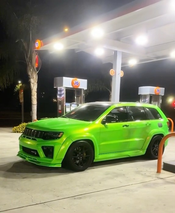 Slime Green Wrap Job On This Here TrackHawk 🎨😳 #hellcat #srt392 # ...