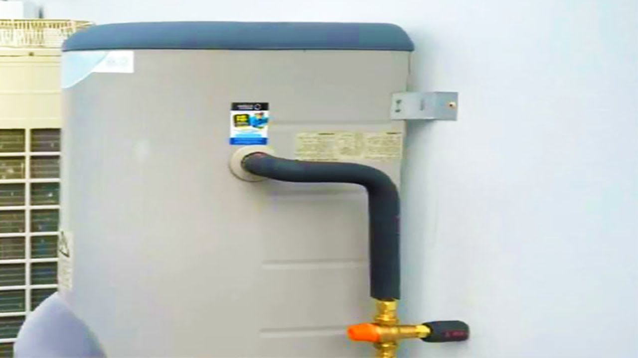 Fixing Hot Water System | Expert Plumber | Gold Coast Plumbing Experts ...