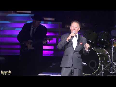 Legends in Concert Robbie Howard as Frank Sinatra - YouTube