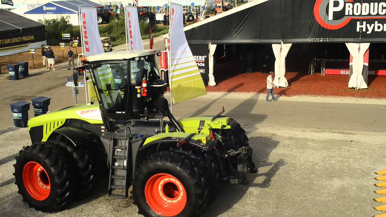 Claas Xerion Rotating Cab - YouTube