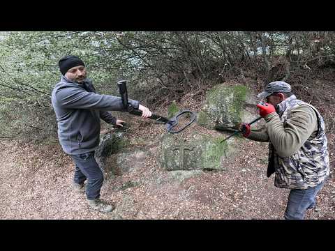 Karşımıza Çıkan Define Kasasında Tarihin Hazinesi Çıktı !!!