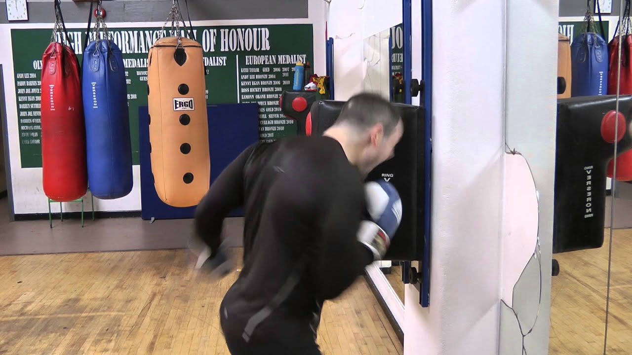 Boxing Smashing the wall pad - YouTube