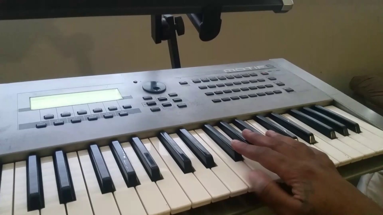 Yamaha motif 6 - YouTube